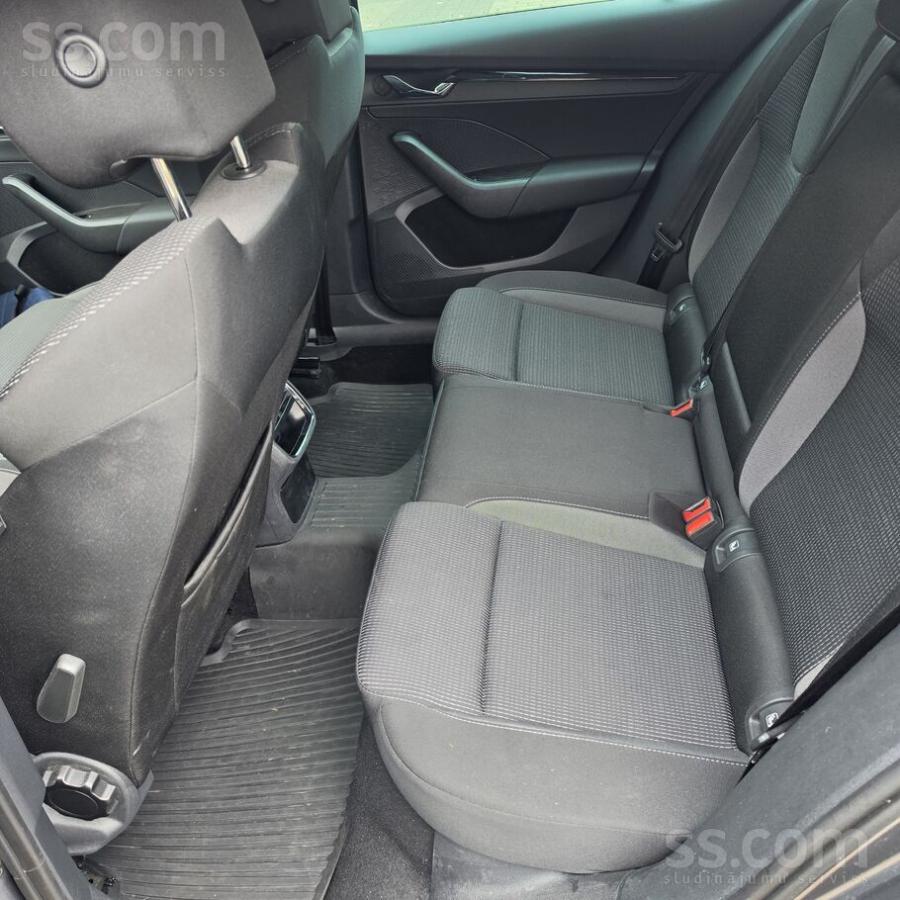 Pelēks Skoda Octavia 2023 Rīga, ar dzinēja tilpumu 2.00 L un nobraukumu 20 tūkst. km par 18900 €, foto 13 vietnē AUTOMOTO.COM.LV