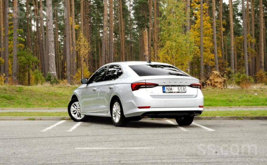 Grey Skoda Octavia 2023 in Riga, with an engine capacity of 2.00 L and mileage of 147 thousand km for 15990 €, photo 9 on AUTOMOTO.COM.LV
