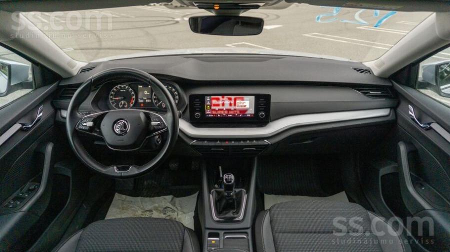 Grey Skoda Octavia 2023 in Riga, with an engine capacity of 2.00 L and mileage of 147 thousand km for 15990 €, photo 13 on AUTOMOTO.COM.LV