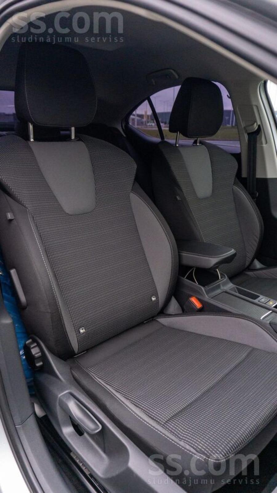 Grey Skoda Octavia 2023 in Riga, with an engine capacity of 2.00 L and mileage of 147 thousand km for 15990 €, photo 30 on AUTOMOTO.COM.LV