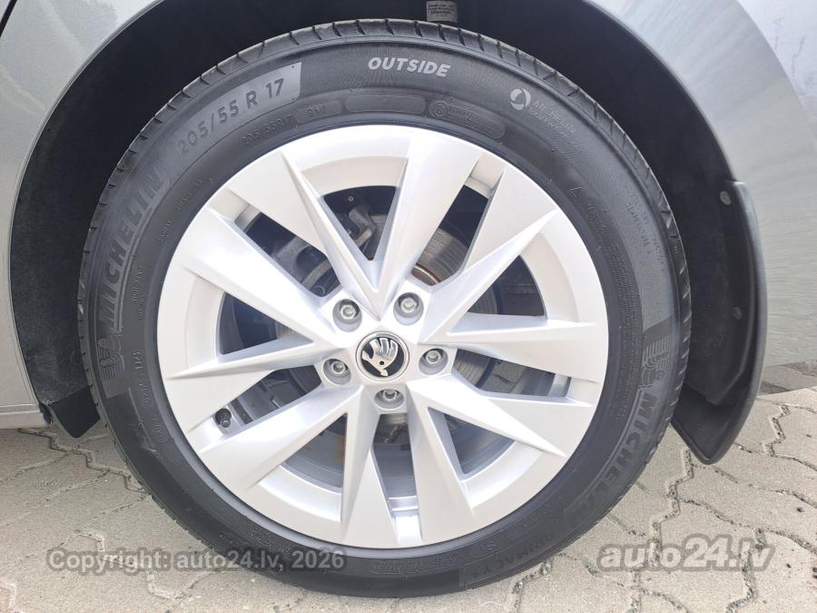 Pelēks Skoda Octavia 2024 Tartu, ar dzinēja tilpumu 1.50 L un nobraukumu 32 tūkst. km par 24900 €, foto 8 vietnē AUTOMOTO.COM.LV