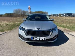 Grey Skoda Octavia 2024 in Riga, with an engine capacity of 1.00 L and mileage of 77 thousand km for 17700 €, photo 9 on AUTOMOTO.COM.LV