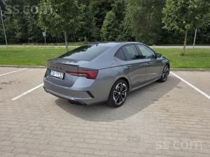 Pelēks Skoda Octavia 2024 Rīga, ar dzinēja tilpumu 2.00 L un nobraukumu 18 tūkst. km par 29500 €, foto 4 vietnē AUTOMOTO.COM.LV
