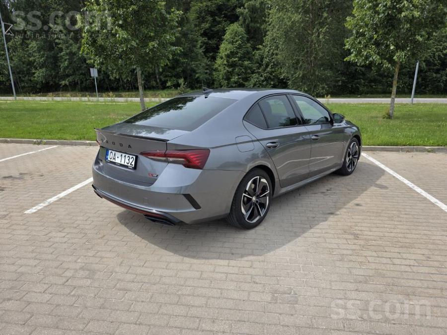 Pelēks Skoda Octavia 2024 Rīga, ar dzinēja tilpumu 2.00 L un nobraukumu 18 tūkst. km par 29500 €, foto 4 vietnē AUTOMOTO.COM.LV