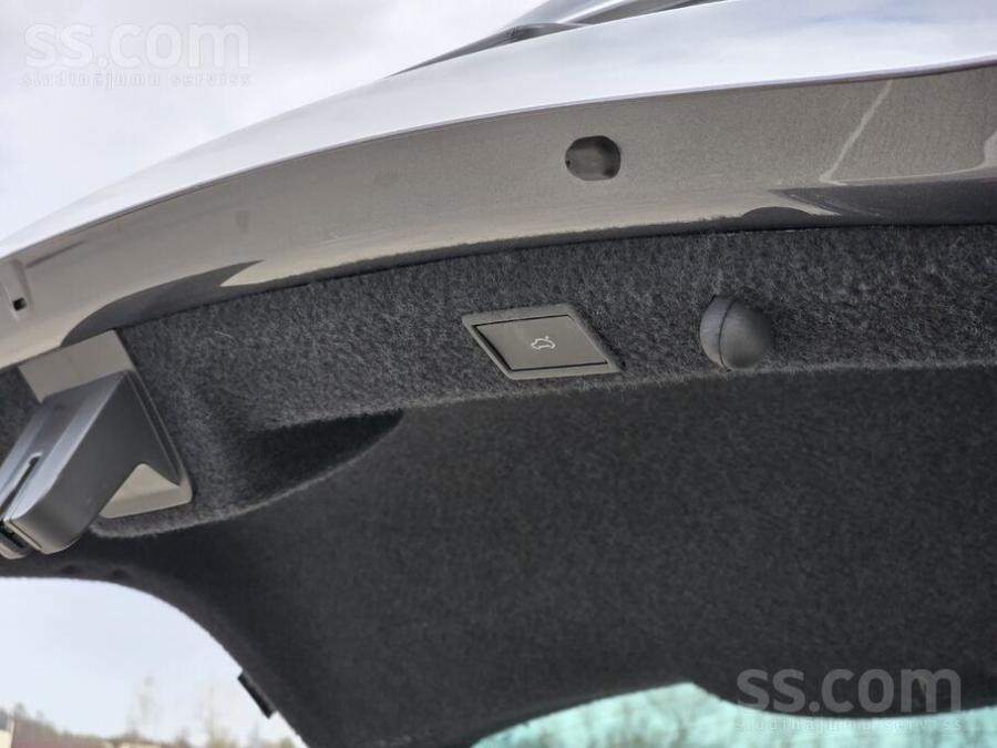 Pelēks Skoda Octavia 2024 Rīga, ar dzinēja tilpumu 2.00 L un nobraukumu 18 tūkst. km par 29500 €, foto 7 vietnē AUTOMOTO.COM.LV