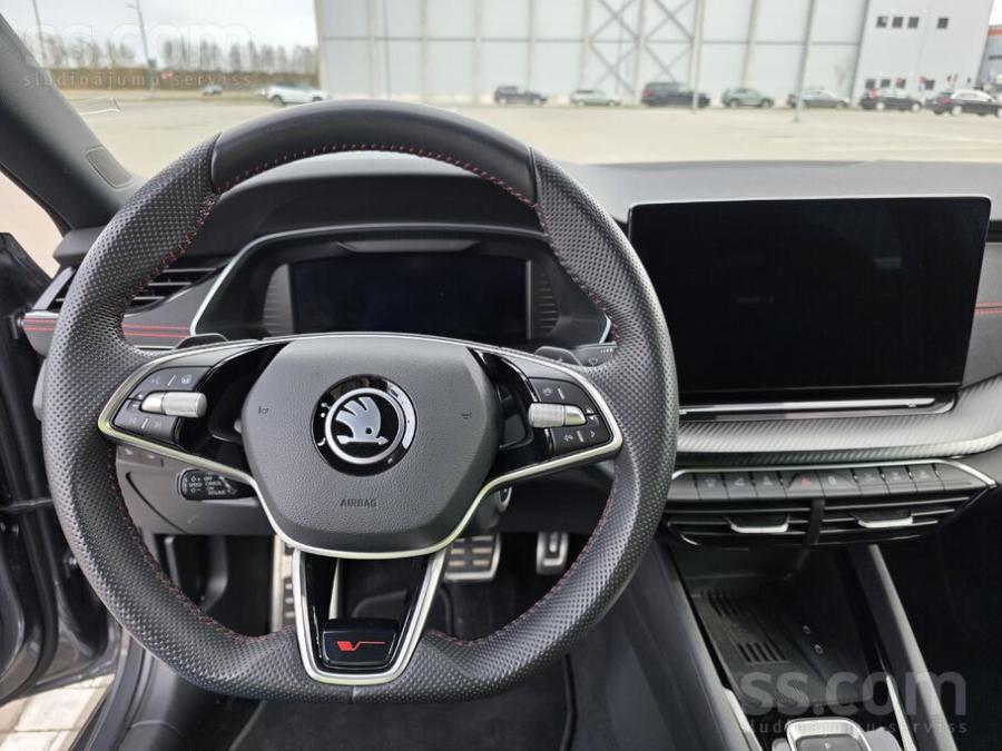 Pelēks Skoda Octavia 2024 Rīga, ar dzinēja tilpumu 2.00 L un nobraukumu 18 tūkst. km par 29500 €, foto 19 vietnē AUTOMOTO.COM.LV