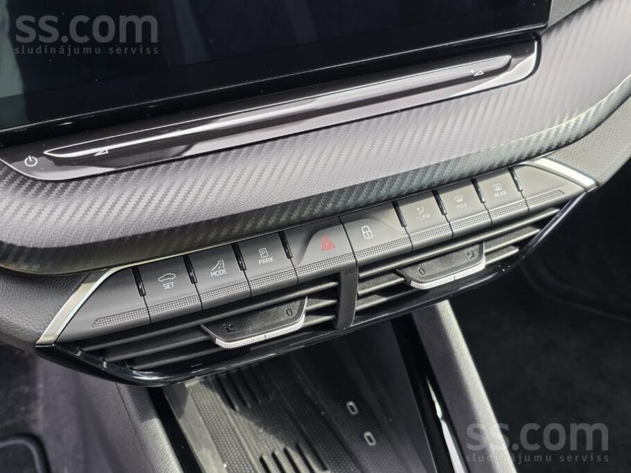 Pelēks Skoda Octavia 2024 Rīga, ar dzinēja tilpumu 2.00 L un nobraukumu 18 tūkst. km par 29500 €, foto 21 vietnē AUTOMOTO.COM.LV