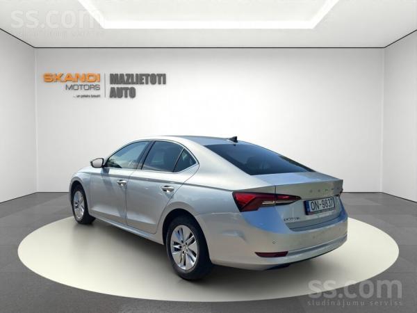 Pelēks Skoda Octavia 2024 Rīga, ar dzinēja tilpumu 2.00 L un nobraukumu 24 tūkst. km par 20990 €, foto 4 vietnē AUTOMOTO.COM.LV