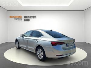 Pelēks Skoda Octavia 2024 Rīga, ar dzinēja tilpumu 2.00 L un nobraukumu 24 tūkst. km par 20990 €, foto 5 vietnē AUTOMOTO.COM.LV