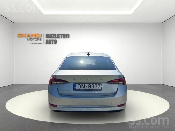Pelēks Skoda Octavia 2024 Rīga, ar dzinēja tilpumu 2.00 L un nobraukumu 24 tūkst. km par 20990 €, foto 5 vietnē AUTOMOTO.COM.LV