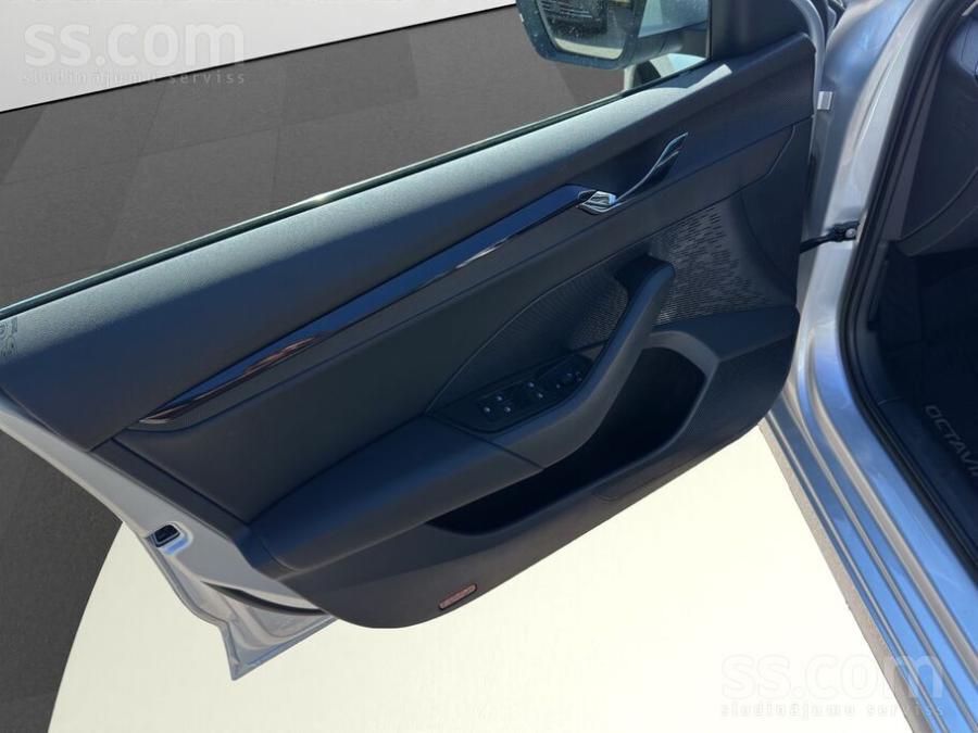Pelēks Skoda Octavia 2024 Rīga, ar dzinēja tilpumu 2.00 L un nobraukumu 24 tūkst. km par 20990 €, foto 13 vietnē AUTOMOTO.COM.LV