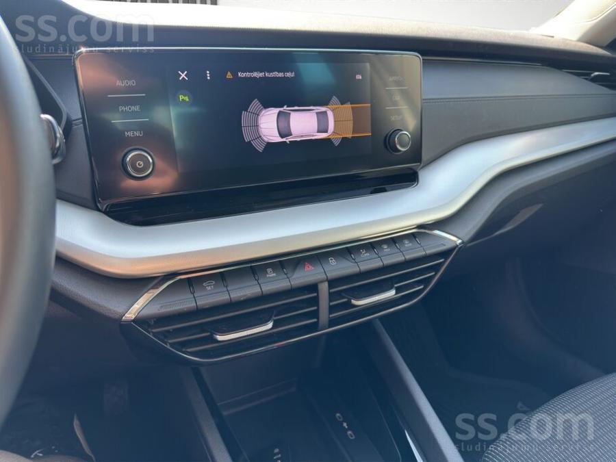 Pelēks Skoda Octavia 2024 Rīga, ar dzinēja tilpumu 2.00 L un nobraukumu 24 tūkst. km par 20990 €, foto 16 vietnē AUTOMOTO.COM.LV