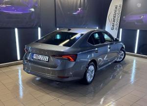 Pelēks Skoda Octavia 2024 Viļņa, ar dzinēja tilpumu 1.50 L un nobraukumu 33 tūkst. km par 22500 €, foto 3 vietnē AUTOMOTO.COM.LV