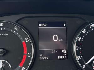 Pelēks Skoda Octavia 2024 Viļņa, ar dzinēja tilpumu 1.50 L un nobraukumu 33 tūkst. km par 22500 €, foto 12 vietnē AUTOMOTO.COM.LV