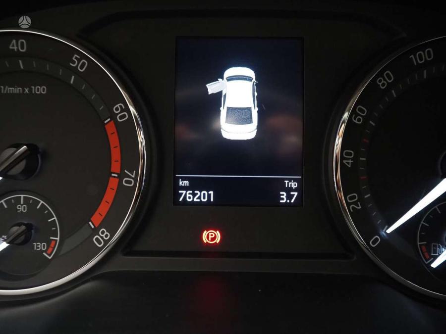 Серый Шкода Октавия 2024 в Вильнюс, объемом двигателя 1.50 л и пробегом 76 тыс. км за 19000 €, фото 22 на AUTOMOTO.COM.LV