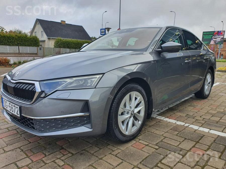 Grey Skoda Octavia 2025 in Jelgava, with an engine capacity of 2.00 L and mileage of 37 thousand km for 26700 €, photo 3 on AUTOMOTO.COM.LV