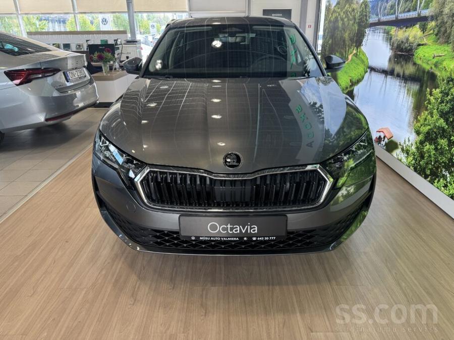 Pelēks Skoda Octavia 2026 Valmiera, ar dzinēja tilpumu 1.50 L un nobraukumu 5 tūkst. km par 24060 €, foto 3 vietnē AUTOMOTO.COM.LV
