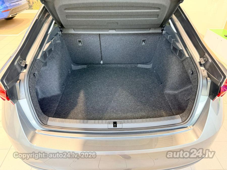 Grey Skoda Octavia 2026 in Viljandi, with an engine capacity of 1.50 L and mileage of 0 thousand km for 25990 €, photo 8 on AUTOMOTO.COM.LV