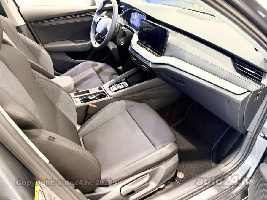 Grey Skoda Octavia 2026 in Viljandi, with an engine capacity of 1.50 L and mileage of 0 thousand km for 25990 €, photo 11 on AUTOMOTO.COM.LV