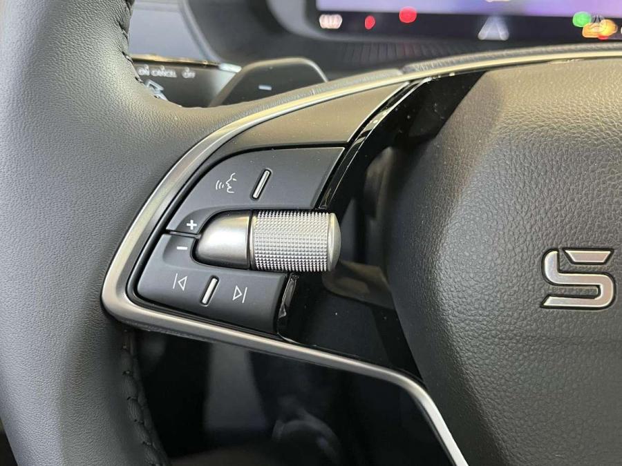Grey Skoda Octavia 2026 in Kaunas, with an engine capacity of 1.50 L and mileage of 0 thousand km for 25290 €, photo 15 on AUTOMOTO.COM.LV