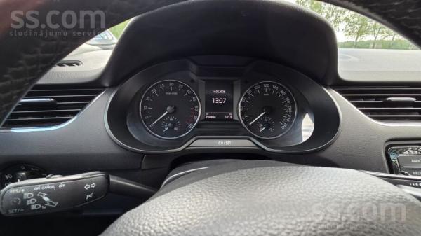 Grey Skoda Octavia 2014 in Jurmala, with an engine capacity of 1.60 L and mileage of 250 thousand km for 5500 €, photo 9 on AUTOMOTO.COM.LV
