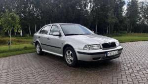Grey Skoda Octavia 1998 in Utena, with an engine capacity of 1.60 L and mileage of 206 thousand km for 1550 €, photo 3 on AUTOMOTO.COM.LV