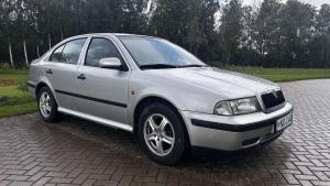Grey Skoda Octavia 1998 in Utena, with an engine capacity of 1.60 L and mileage of 206 thousand km for 1550 €, photo 6 on AUTOMOTO.COM.LV
