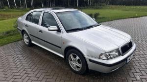 Grey Skoda Octavia 1998 in Utena, with an engine capacity of 1.60 L and mileage of 206 thousand km for 1550 €, photo 7 on AUTOMOTO.COM.LV