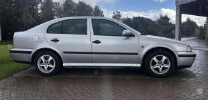 Grey Skoda Octavia 1998 in Utena, with an engine capacity of 1.60 L and mileage of 206 thousand km for 1550 €, photo 8 on AUTOMOTO.COM.LV
