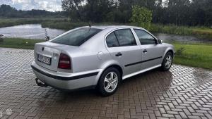 Grey Skoda Octavia 1998 in Utena, with an engine capacity of 1.60 L and mileage of 206 thousand km for 1550 €, photo 11 on AUTOMOTO.COM.LV