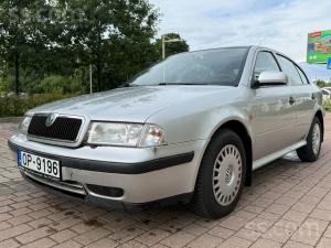 Grey Skoda Octavia 2000 in Riga, with an engine capacity of 1.60 L and mileage of 0 thousand km for 2300 €, photo 3 on AUTOMOTO.COM.LV