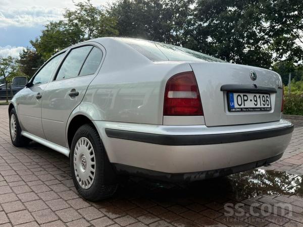 Pelēks Skoda Octavia 2000 Rīga, ar dzinēja tilpumu 1.60 L un nobraukumu 0 tūkst. km par 2300 €, foto 5 vietnē AUTOMOTO.COM.LV