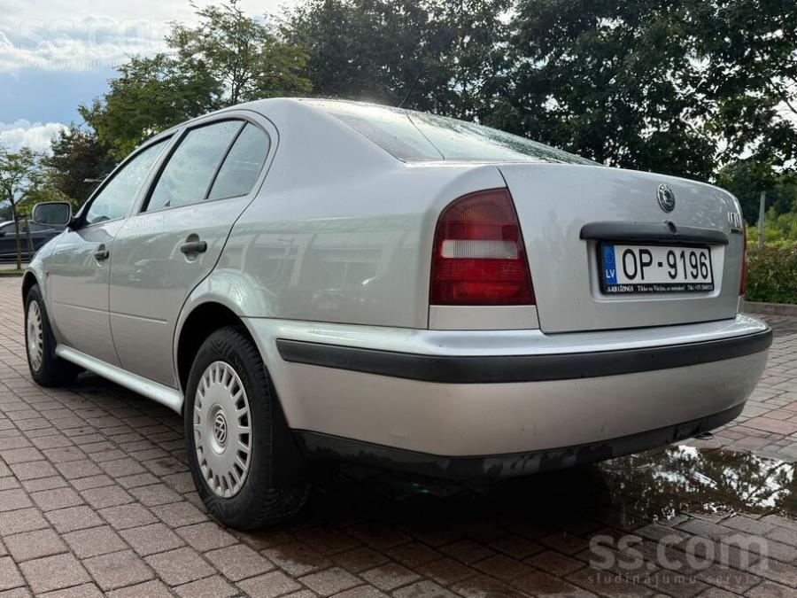 Grey Skoda Octavia 2000 in Riga, with an engine capacity of 1.60 L and mileage of 0 thousand km for 2300 €, photo 5 on AUTOMOTO.COM.LV