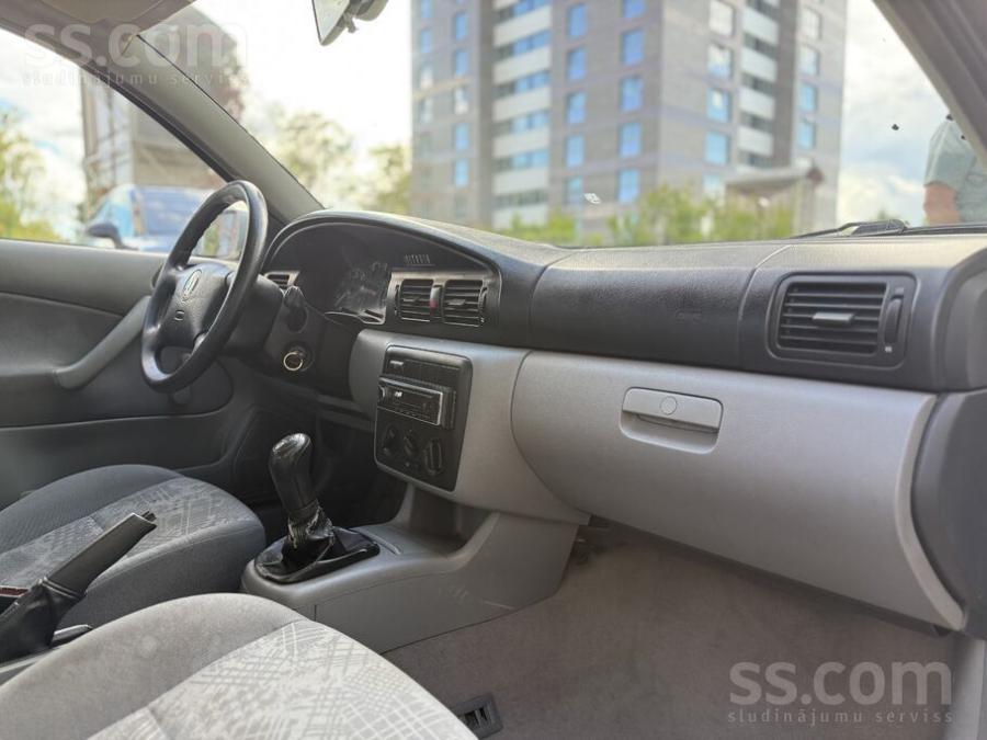 Grey Skoda Octavia 2000 in Riga, with an engine capacity of 1.60 L and mileage of 0 thousand km for 2300 €, photo 10 on AUTOMOTO.COM.LV