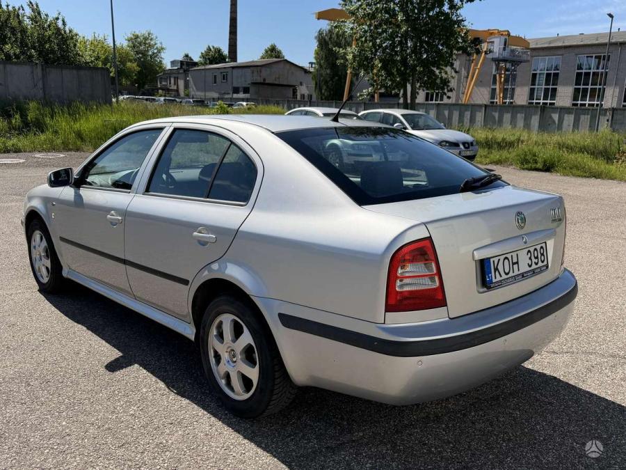 Серый Шкода Октавия 2001 в Вильнюс, объемом двигателя 1.98 л и пробегом 162 тыс. км за 1250 €, фото 5 на AUTOMOTO.COM.LV