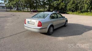 Pelēks Skoda Octavia 2002 Rīga, ar dzinēja tilpumu 2.50 L un nobraukumu 344 tūkst. km par 2100 €, foto 4 vietnē AUTOMOTO.COM.LV