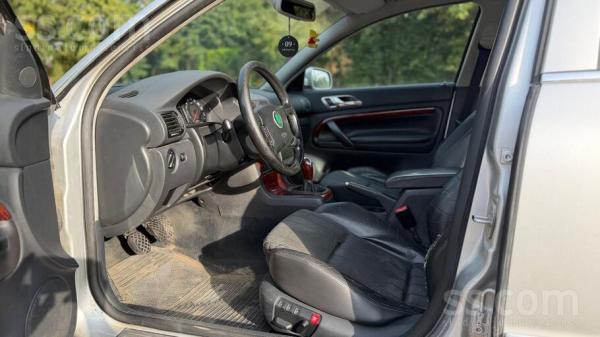Pelēks Skoda Octavia 2002 Rīga, ar dzinēja tilpumu 2.50 L un nobraukumu 344 tūkst. km par 2100 €, foto 5 vietnē AUTOMOTO.COM.LV