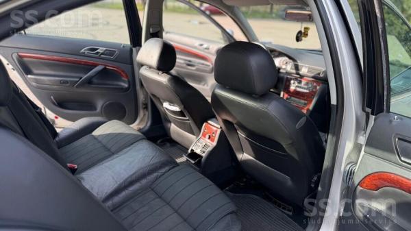 Pelēks Skoda Octavia 2002 Rīga, ar dzinēja tilpumu 2.50 L un nobraukumu 344 tūkst. km par 2100 €, foto 6 vietnē AUTOMOTO.COM.LV