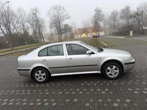Pelēks Skoda Octavia 2003 Kauņa, ar dzinēja tilpumu 2.00 L un nobraukumu 285 tūkst. km par 799 €, foto 3 vietnē AUTOMOTO.COM.LV