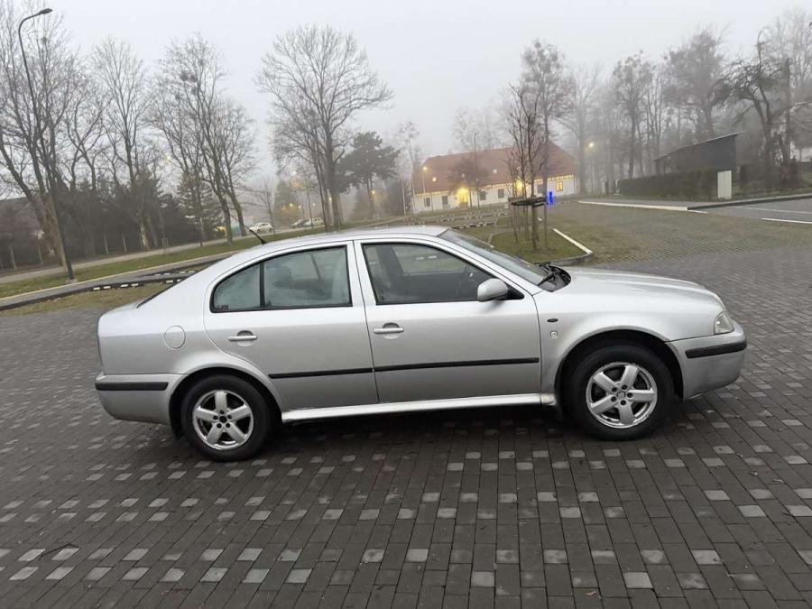 Pelēks Skoda Octavia 2003 Kauņa, ar dzinēja tilpumu 2.00 L un nobraukumu 285 tūkst. km par 799 €, foto 3 vietnē AUTOMOTO.COM.LV