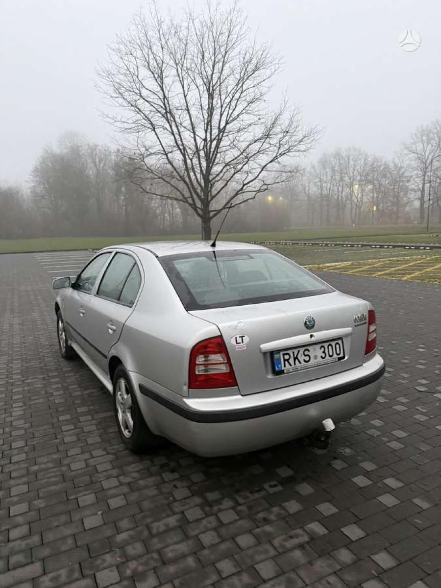 Pelēks Skoda Octavia 2003 Kauņa, ar dzinēja tilpumu 2.00 L un nobraukumu 285 tūkst. km par 799 €, foto 4 vietnē AUTOMOTO.COM.LV