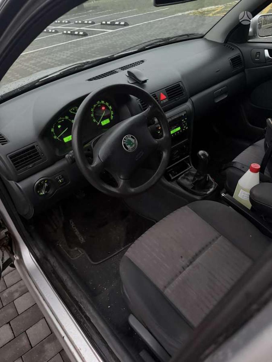 Pelēks Skoda Octavia 2003 Kauņa, ar dzinēja tilpumu 2.00 L un nobraukumu 285 tūkst. km par 799 €, foto 10 vietnē AUTOMOTO.COM.LV