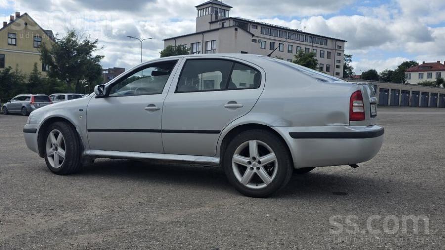 Pelēks Skoda Octavia 2003 Madona, ar dzinēja tilpumu 1.80 L un nobraukumu 471 tūkst. km par 2900 €, foto 8 vietnē AUTOMOTO.COM.LV