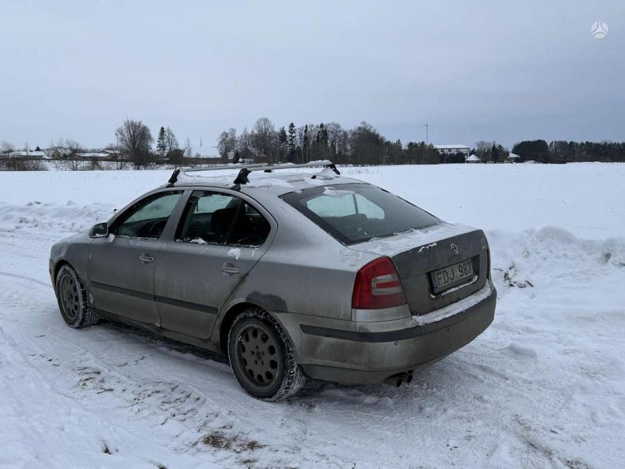Grey Skoda Octavia 2005 in Palanga, with an engine capacity of 2.00 L and mileage of 370 thousand km for 699 €, photo 1 on AUTOMOTO.COM.LV