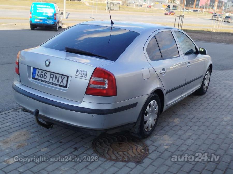 Grey Skoda Octavia 2005 in Tartu, with an engine capacity of 2.00 L and mileage of 286 thousand km for 2000 €, photo 4 on AUTOMOTO.COM.LV