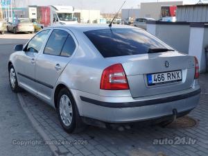 Grey Skoda Octavia 2005 in Tartu, with an engine capacity of 2.00 L and mileage of 286 thousand km for 2000 €, photo 6 on AUTOMOTO.COM.LV