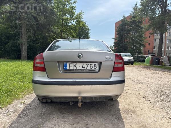 Серый Шкода Октавия 2005 в Рига, объемом двигателя 1.90 л и пробегом 445 тыс. км за 550 €, фото 3 на AUTOMOTO.COM.LV