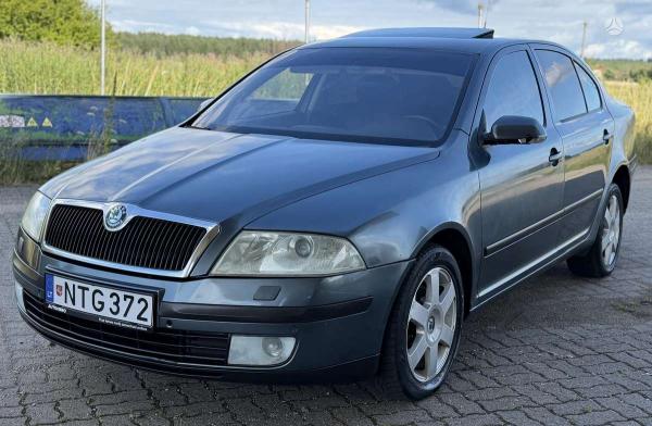Grey Skoda Octavia 2005 in Vilnius, with an engine capacity of 1.97 L and mileage of 350 thousand km for 1850 €, photo 3 on AUTOMOTO.COM.LV