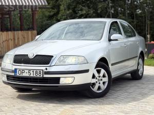 Pelēks Skoda Octavia 2005 Cēsis, ar dzinēja tilpumu 1.60 L un nobraukumu 343 tūkst. km par 2100 €, foto  vietnē AUTOMOTO.COM.LV