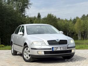 Pelēks Skoda Octavia 2005 Cēsis, ar dzinēja tilpumu 1.60 L un nobraukumu 343 tūkst. km par 2100 €, foto 3 vietnē AUTOMOTO.COM.LV